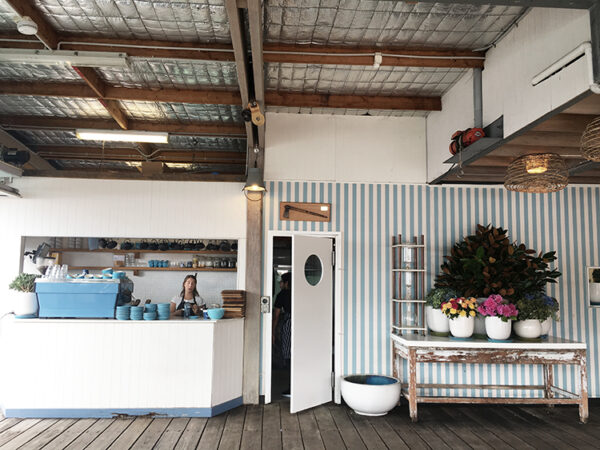 Beautiful Coastal Themed Restaurant That Will Inspire You To Re ...